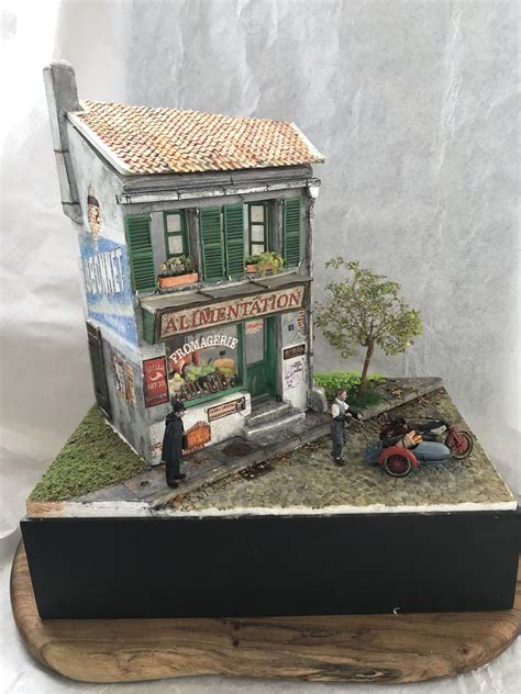 Diorama Decorative Boxes Miniatures Scale Models Trains Home Decor