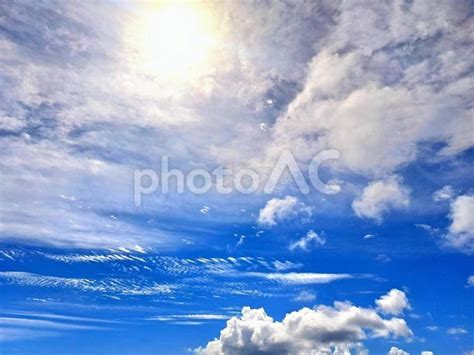 雲に隠れている太陽と青空 No 27636694写真素材なら写真AC無料フリーダウンロードOK