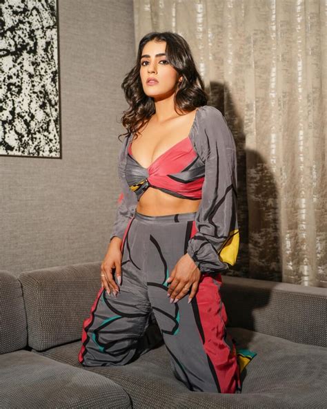 Kavya Thapar S Naughty Pose Perfection Kavya Thapar S Naughty Pose Perfection