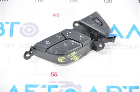 Кнопки управления на руле прав Ford Fusion mk5 13-20 потерты кнопки ...