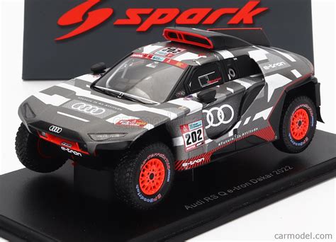 SPARK MODEL S Scale AUDI Q E TRON RS TEAM AUDI SPORT N RALLY DAKAR C SAINZ