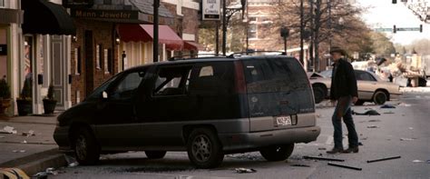 IMCDb Org 1994 Chevrolet Lumina In Zombieland 2009