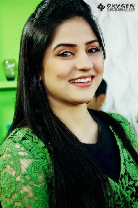 sanam baloch biography and hot marriage pics with husband ~ pakistani