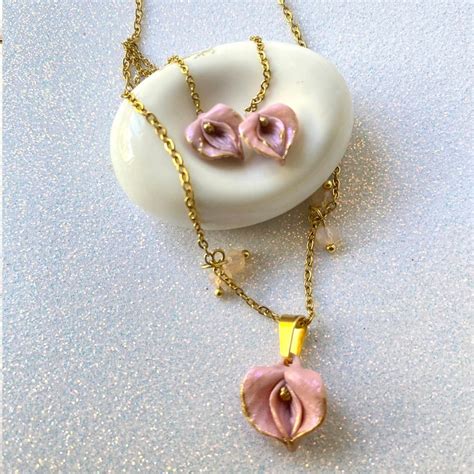 Pussy Earrings Flower Vulva Necklace Feminist Jewelry Set Etsy