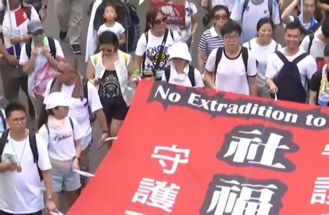 A Gazeta Brasileiros Residentes Em Hong Kong Temem Aumento De Tensão