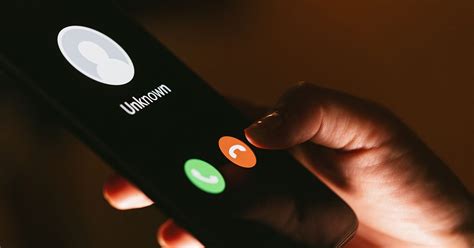 夜中にかかってくる「非通知電話」は一体誰から？ 非通知の電話を着信拒否するには？ スマホライフplus