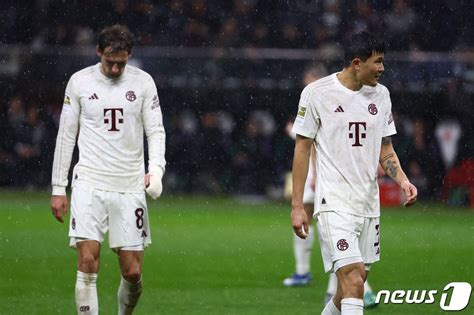 김민재 복귀 풀타임 B뮌헨 프랑크푸르트에 1 5 충격패개막 후 첫 패배 뉴스1