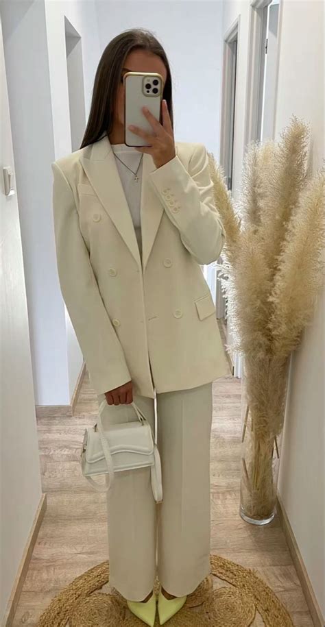 Pin by Yeliz on vêtements Fashion outfits Autumn street style