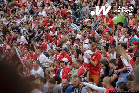 Wałbrzych bez strefy kibica na EURO 2024 Te będą w Kłodzku Złotoryi