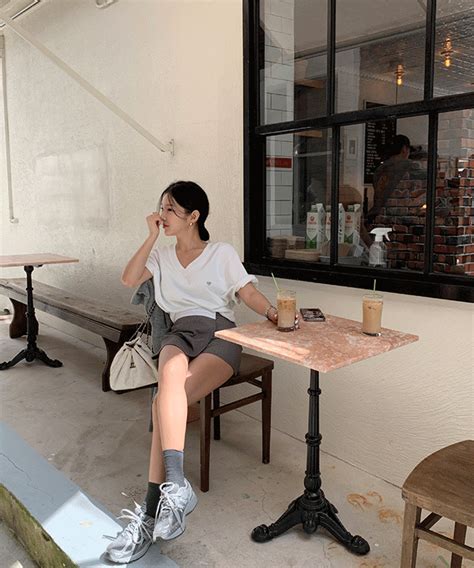 Thepin 팬던트 반팔 파스텔 맨투맨 에이블리