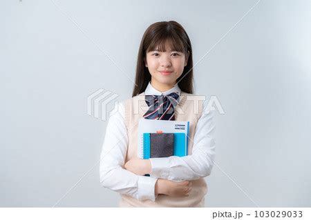 Pixta