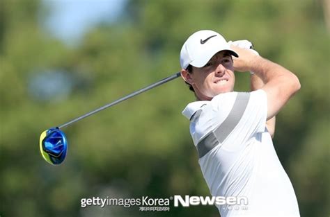 맥길로이 2016년 Pga투어 대회 첫 출전25일만에 스피스와 재대결 손에 잡히는 뉴스 눈에 보이는 뉴스 뉴스엔