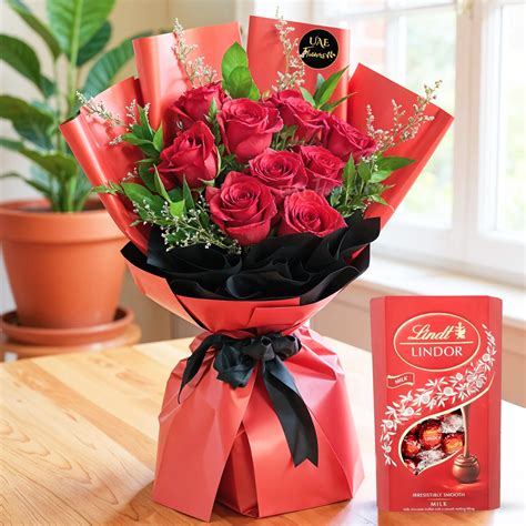 T Red Rose Bouquet Lindt Lindor Milk Chocolate Combo Uae