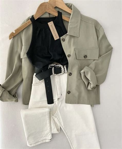 22 Easy Everyday Outfits For Women Over 50 Valemoods