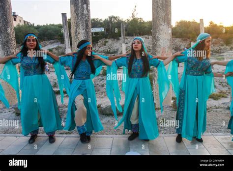 Girls From The Jerusalem Art Ambassadors Band Dance During The ìi Am