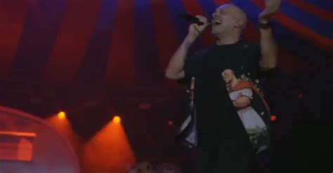 Il Video La Grande Festa Di Max Pezzali Al Circo Massimo Il Dolomiti
