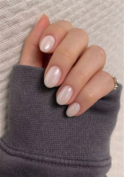 White Pearl Extra Short Almond Coffin Round Nail Press On False
