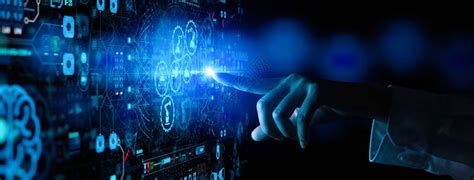 工程师手检查和控制焊接机器人自动臂图标与智能工厂汽车工业中的机器与ui高清图片下载 正版图片504455682 摄图网