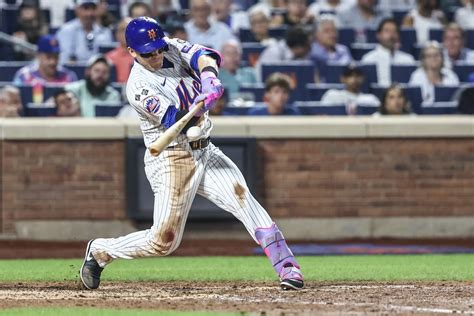 Harrison Bader Signs One Year Deal With Twins