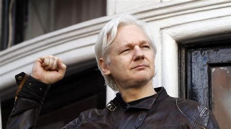 Umstrittener Wikileaks Gründer Julian Assange In Den Händen Der Justiz