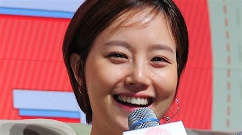 문채원 사랑 가랑비에 옷 젖듯…그러다 푹 빠져 인터뷰