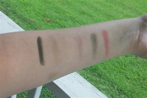 Nyx Sex Bomb Eyeshadow Pallette Review With Swatches