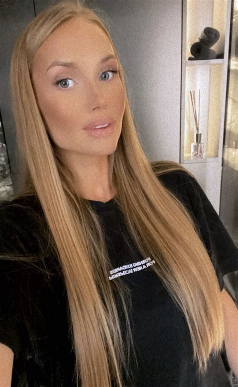 Baltic Queen On Twitter I Deserve The World 👑 Oisggxsyiz Twitter