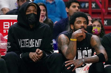 ハーデンがシクサーズへ移籍でネッツ版ビッグ3は夢物語に。 Nba Number Web ナンバー