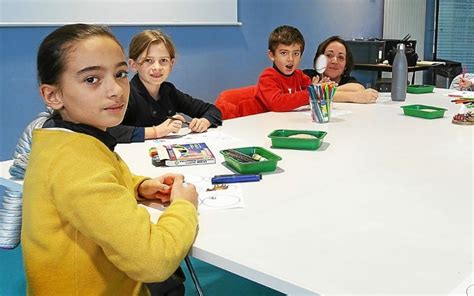 À Saint Brieuc les enfants animent des dessins à la bibliothèque Albert Camus Le Télégramme