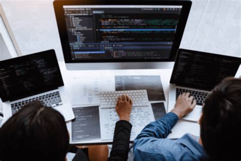 Desarrollo De Software A La Medida Revista Empresarial Laboral