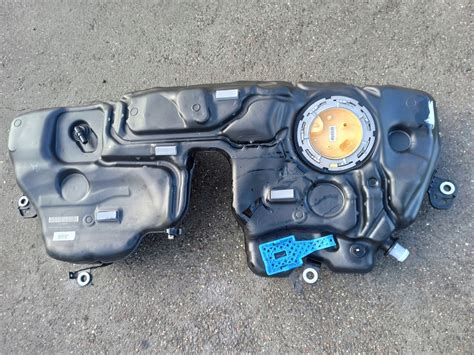 Volvo Xc60 B4 Diesel 2021 Hybryda Bak Pompa Paliwa 12248506344