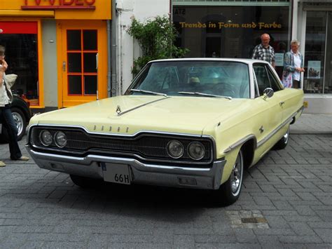 Dodge Monaco Door Hardtop Ci Litre V Flickr