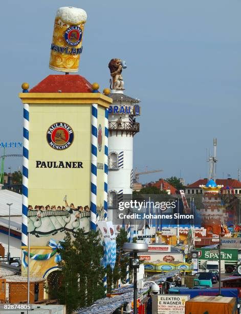 Giant Beer Mug Photos And Premium High Res Pictures Getty Images