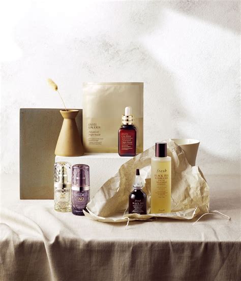 화장품 디스플레이 짧은 머리