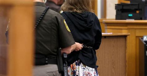 Slender Man Stabbing Case Suspects To Stand Trial As Adults Wuwm 89