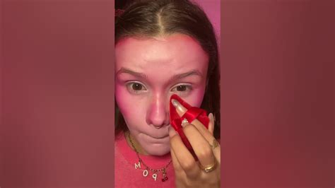 Blush Contour Hack 😳 Blush Makeup Makeuphack Contourhack Blushhack