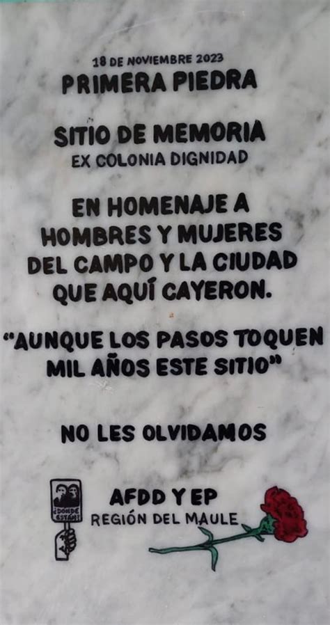 Familiares de desaparecidos ponen simbólicamente primera piedra de