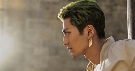実写版「one Piece」麦わらの一味のビジュアル公開 新田真剣佑がゾロ完全再現｜シネマトゥデイ