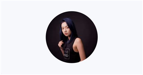 ‎julia Wu Apple Music