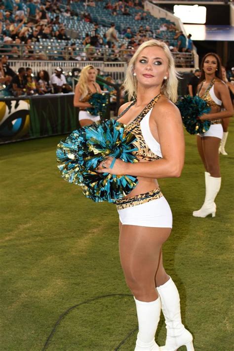 Pin On Nfl Cheerleadersqueen Size Pantyhose