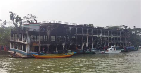 লঞ্চে আগুন নৌপরিবহন মন্ত্রণালয়ের ৭ সদস্যের তদন্ত কমিটি