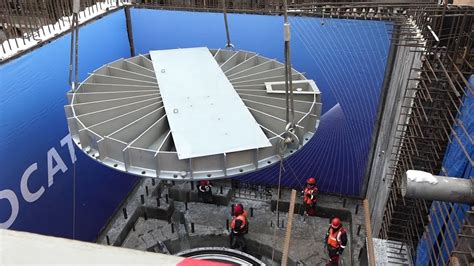 Крупнейший в мире В Димитровграде установлен корпус многоцелевого реактора на быстрых нейтронах