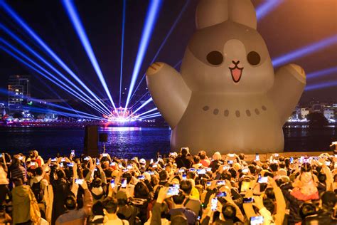 高雄蓮潭燈會熱鬧登場 史上最濃台灣味30萬人嗨爆現場－高雄旅遊網