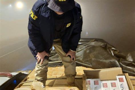 Prf Apreende Cerca De 250 Mil Maços De Cigarros Contrabandeados Na Br