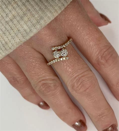 14k Yellow Gold Diamond Bypass Ring Gem
