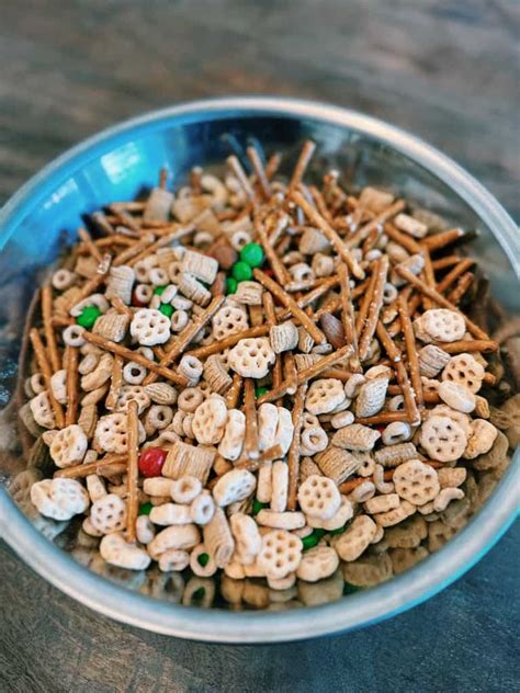 Holiday Reindeer Snack Tiffy Cooks