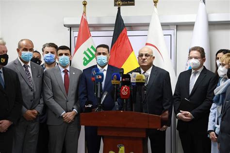 وزير الصحة نسبة وفيات كورونا 1 في العراق وهي الأدنى في العالم