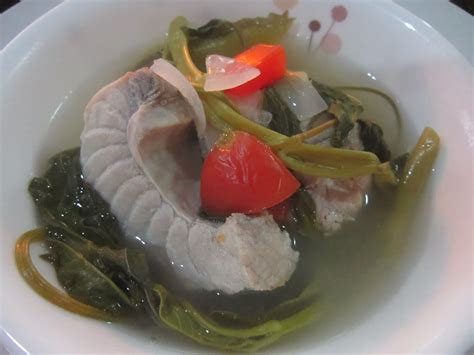 Sinigang Na Tiyan Ng Tuna