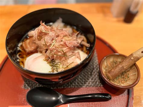 熊谷うどん熊たまや自分で作るmy七味全国ご当地うどんサミットグランプリ受賞店で食べてみた熊谷駅秩父鉄道改札口前