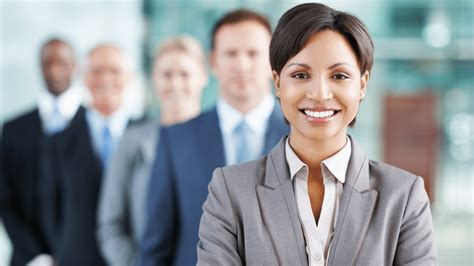 Líderes mulheres podem mudar o comportamento em uma empresa Jornal